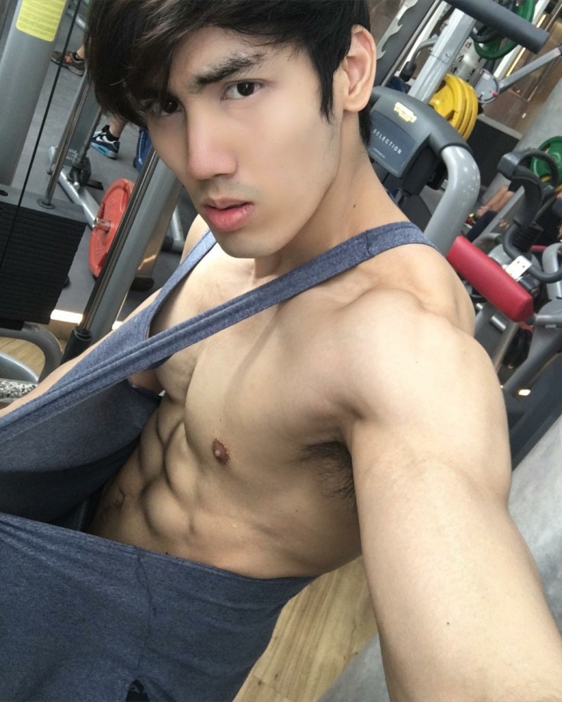 เปิดวาร์ป หนุ่มเบน benibliss เซ็กซี่ ในชุดนักรบโชว์ดาบใหญ่ยาว สุดแซ่บ